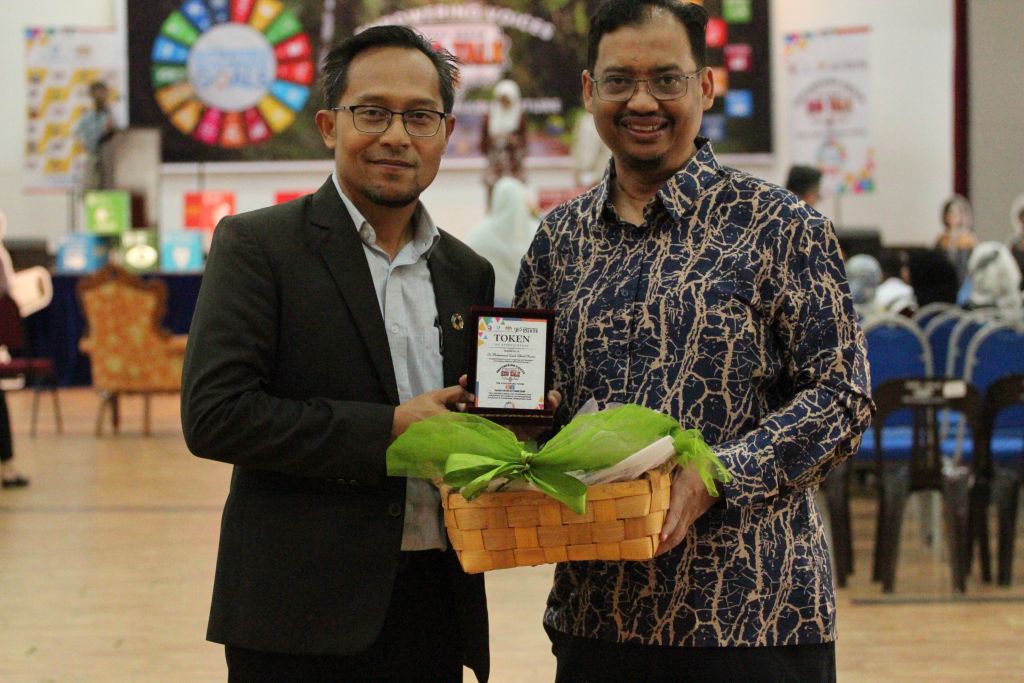 Empowering Voices: Paya Besar ESG Talks 2025 didik pelajar sekolah menengah tentang nilai SDG ...